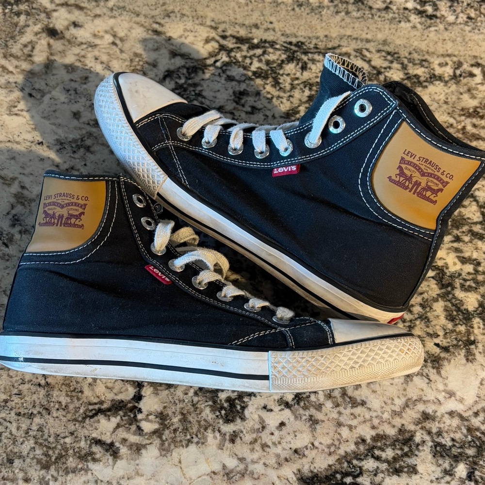 Levi's High Top Sneakers - Gem